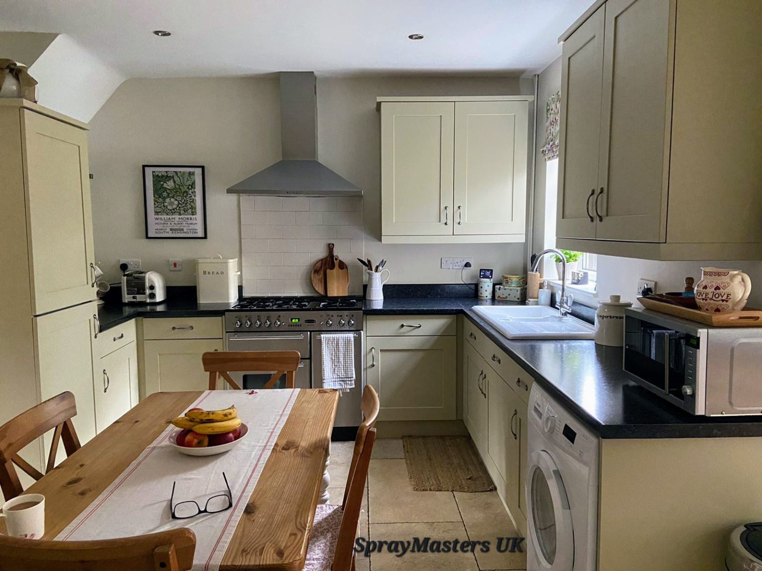 Affordable Kitchen Resprays & UPVC Spraying - SprayMasters